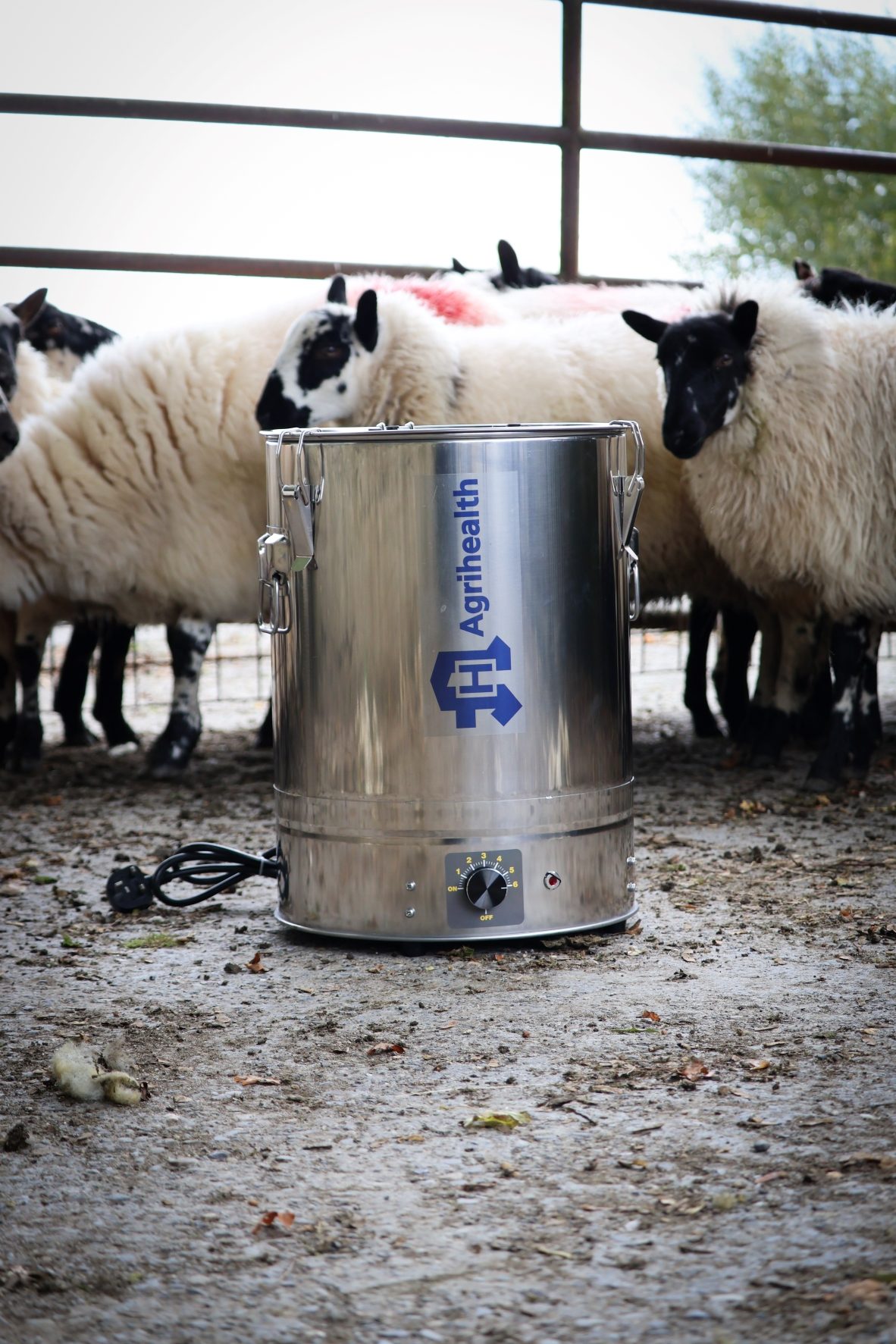 Agrihealth Warm Milk Feeder 22L - Colostrum & Feeding Equipment