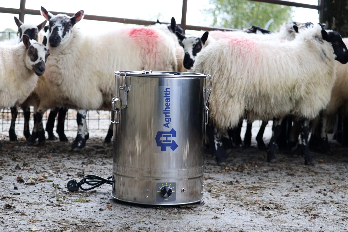 Agrihealth Warm Milk Feeder 22L - Colostrum & Feeding Equipment