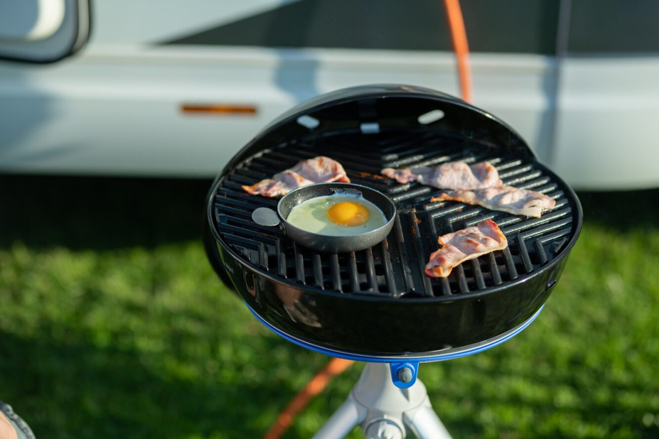 Cadac Dometic Cadac Grillo Chef 40 Combo BBQ - BBQs & Charcoal