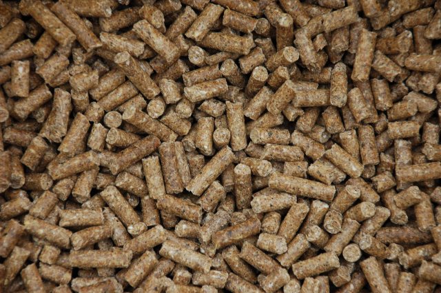 CMC Ewe Nuts 25kg - Sheep Feed